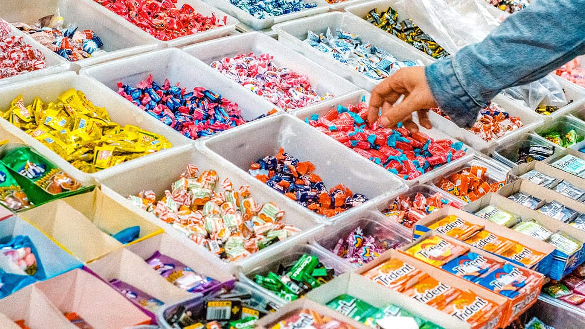 Mondelez deja de mascar Trident y otras marcas de chicle